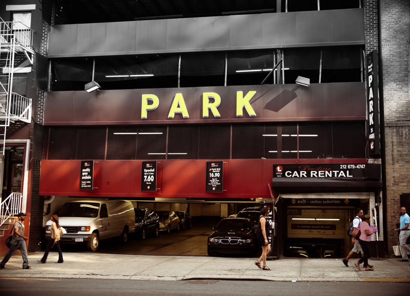 New York City Traffic and Parking Guide and Tips for Drivers.